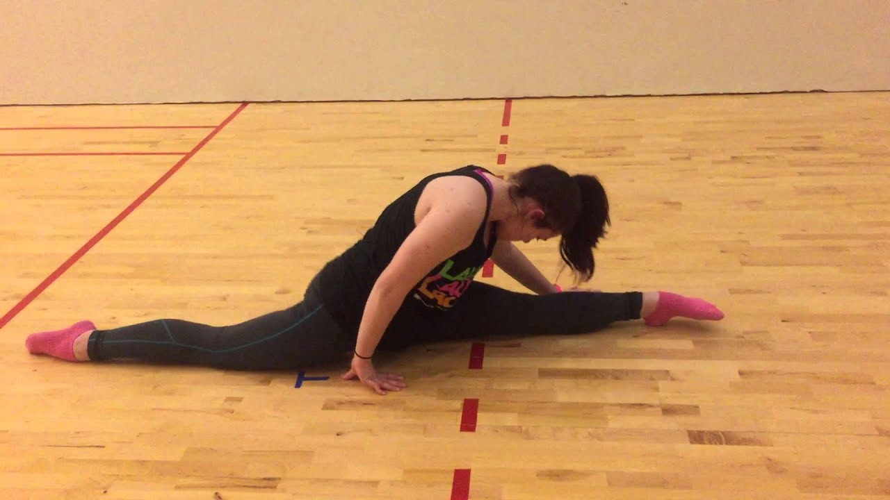 How To Stretch-THESA Cheer - YouTube