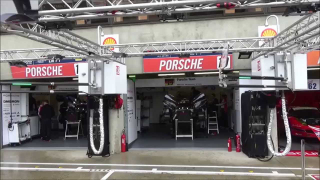 Porsche Pits - 919 - #17 - #18 - #19 - 24 Hours of Le Mans 2015 - YouTube