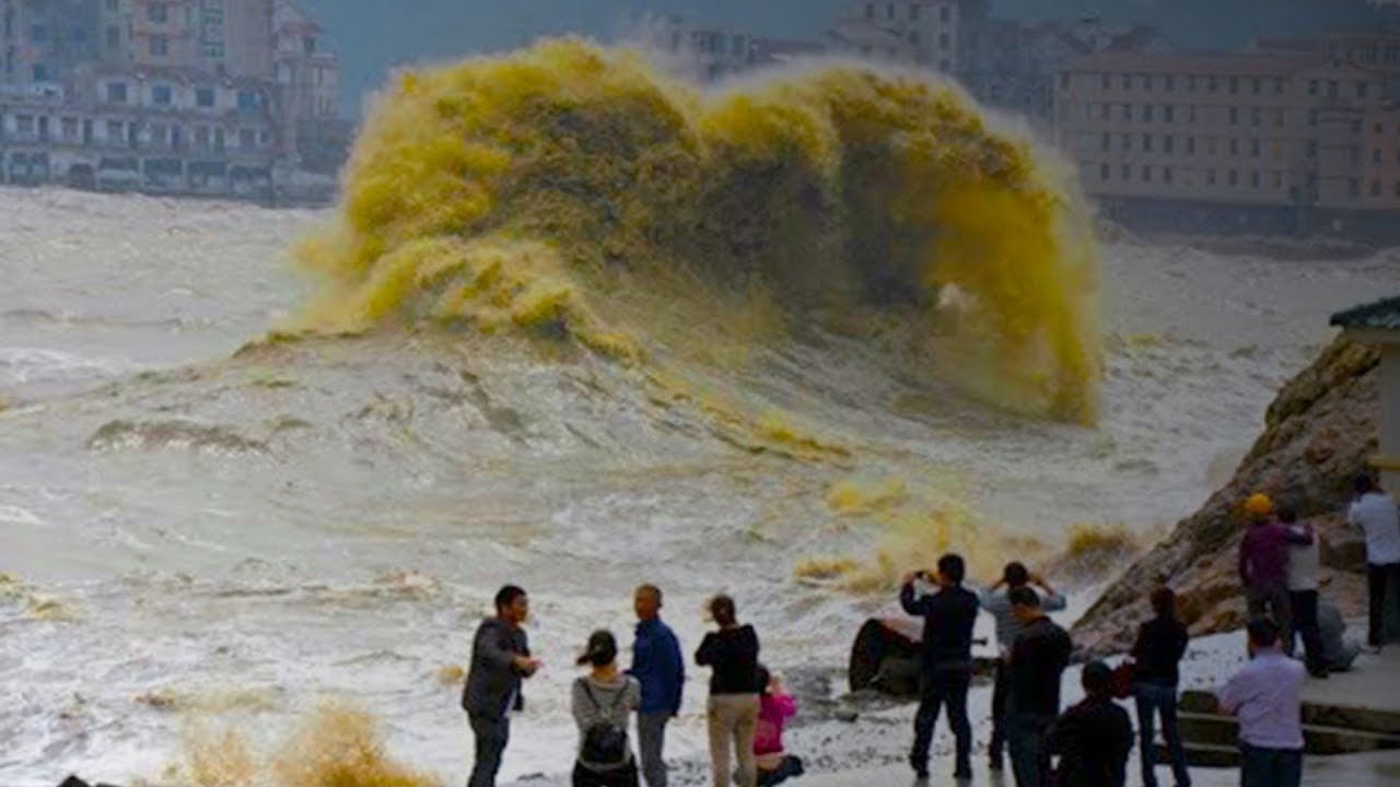 20 TIMES MOTHER NATURE GOT ANGRY ON CAMERA - YouTube