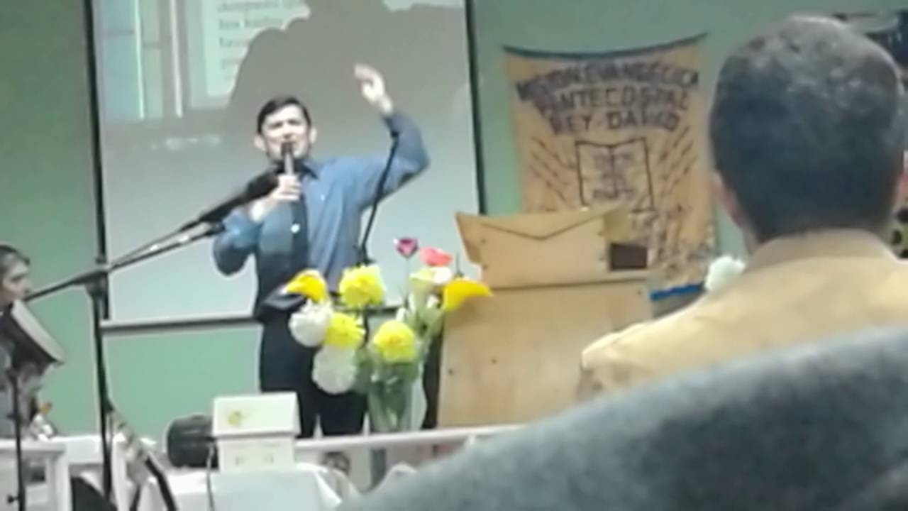 Evangelista Roberto Carbonell predicando - YouTube