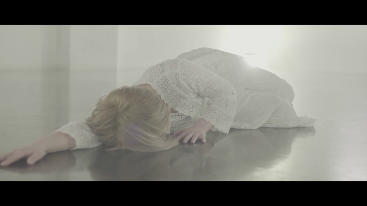 coma white dance - YouTube