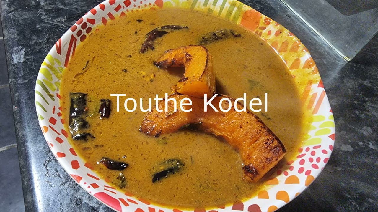 Thouthe Kodel (Mangalore Southekayi Curry) || Yellow Bottle Gourd ...
