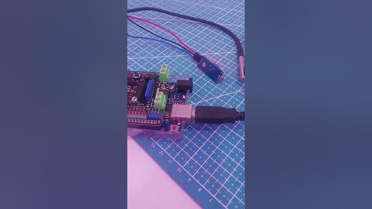 JohnnyFive to command Arduino to blink LED (through MeteorJS) - YouTube