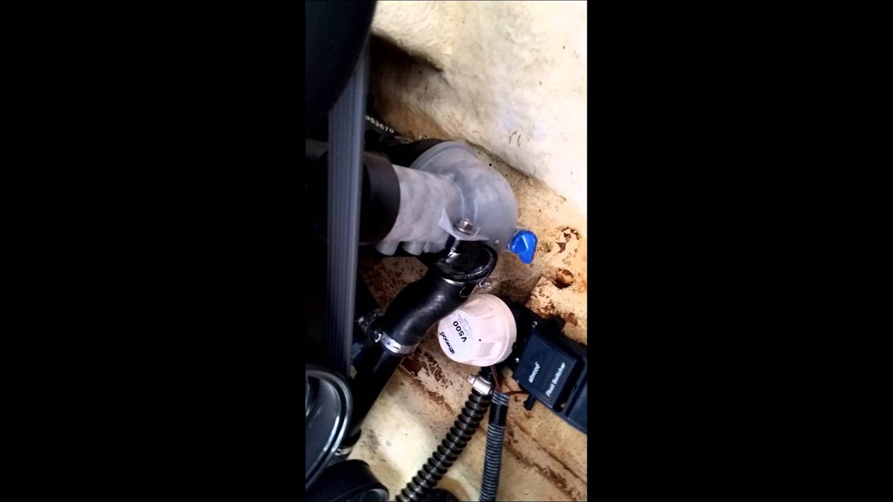Water distribution valve replacement - YouTube