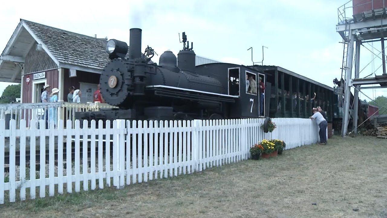 Hundreds Gather for 51st Annual Buckley Old Engine Show - YouTube