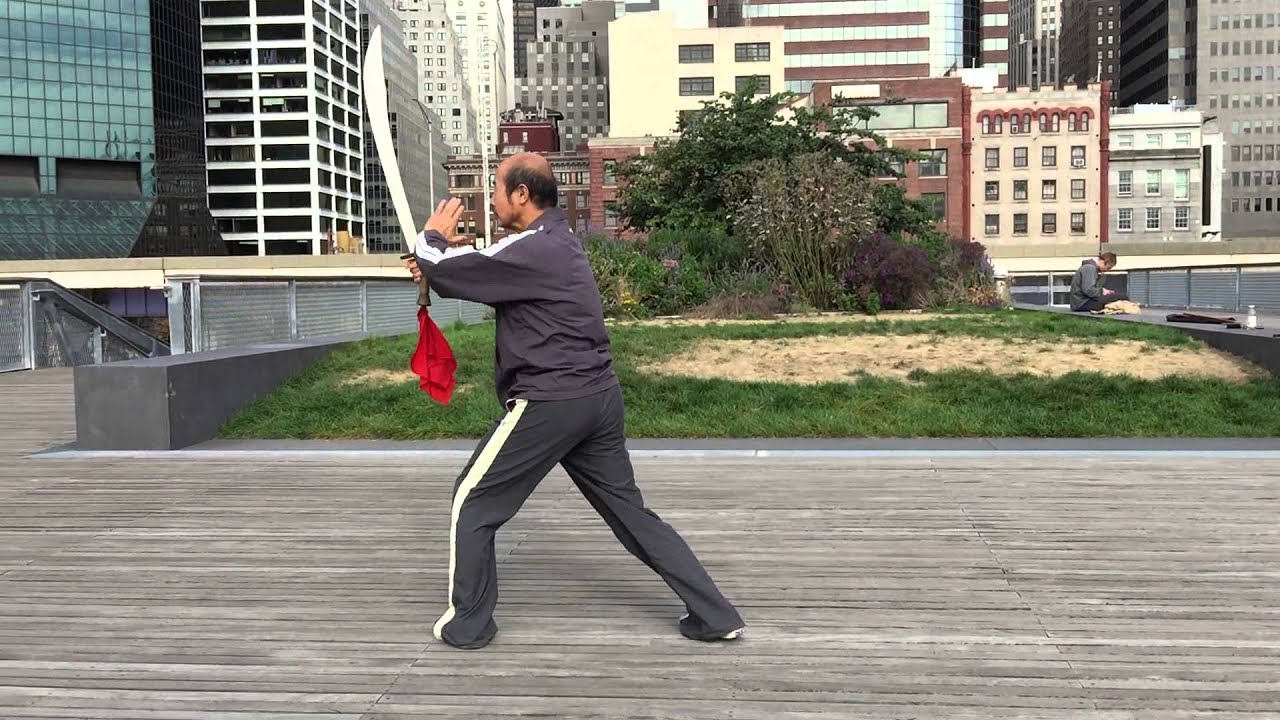 Tai Chi Dao Sword Form by Master Ru - YouTube