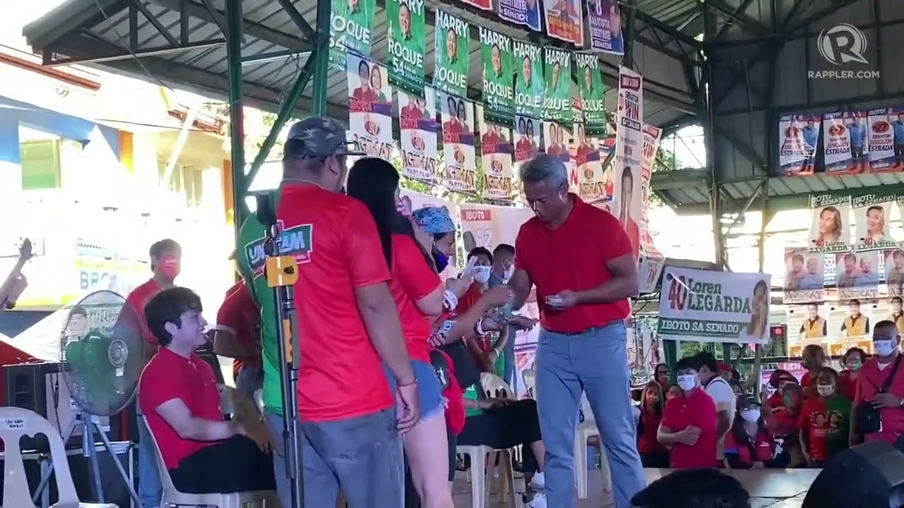 Cavite Governor Jonvic Remulla gives out cash in Dasmariñas sortie ...