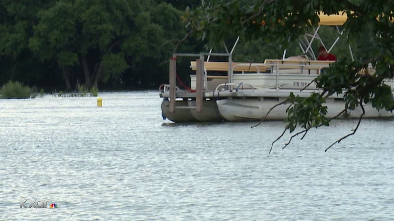 Gnarly Gar uses boats for transport after floods - YouTube