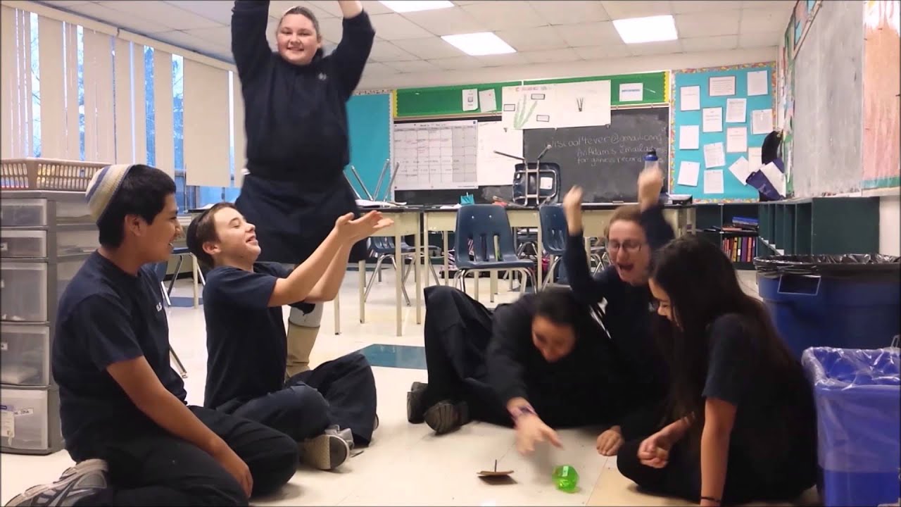 Chaukah 2014 Hamilton Hebrew Academy - YouTube