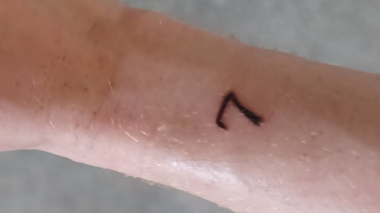 MY FIRST EVER TATTOO! - YouTube