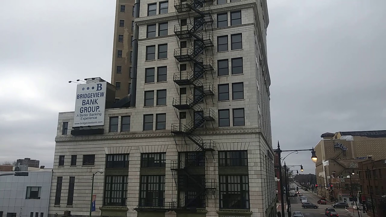 Bridgeview Bank building Uptown 11/18/2018 - YouTube