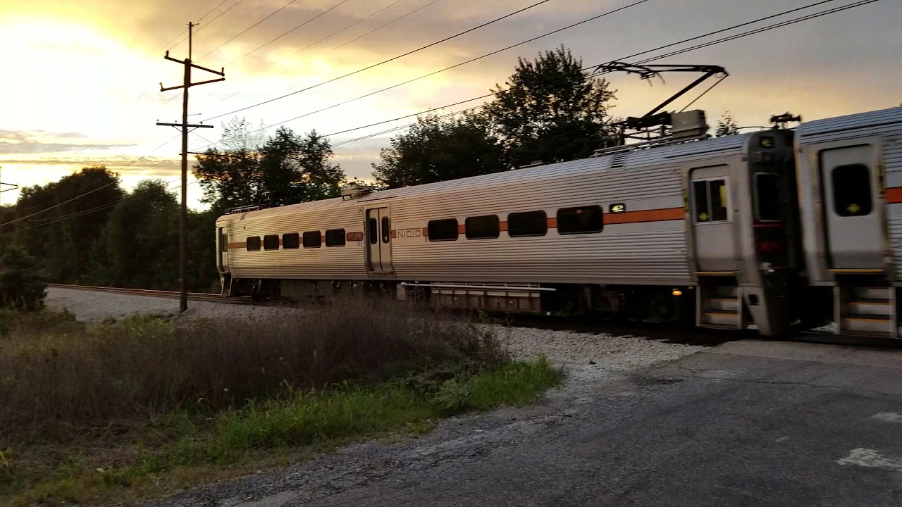 South Shore train 507 at Lydick, Indiana. September 9, 2018. - YouTube