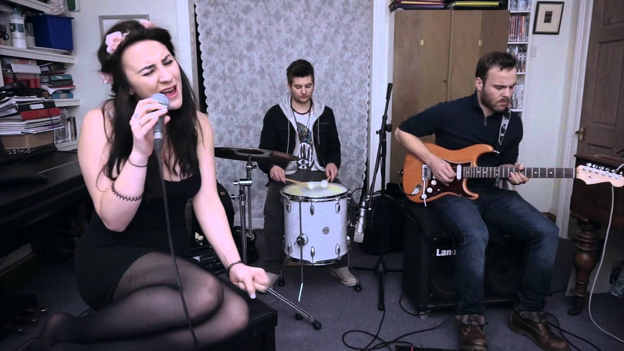 Hello - Adele. Covered by Alice Price - YouTube