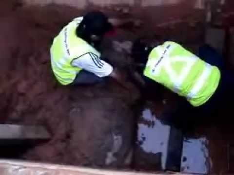 OPERATE VALVE AND SCOURING FOR WATER PIPES. - YouTube