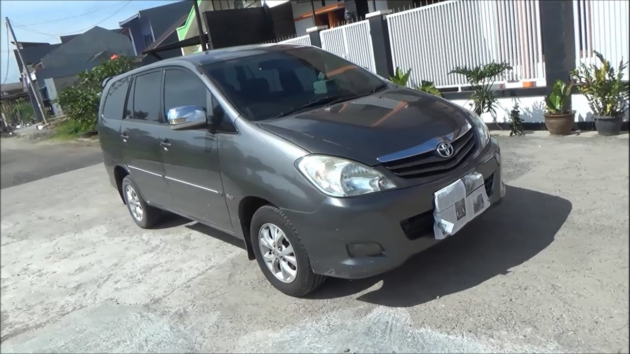 Test Drive - 2009 Toyota Kijang Innova 2.5 G - YouTube