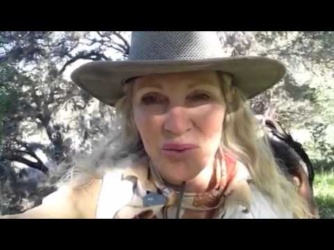 How to tell you're in the flow with female spiritual teacher Lola Jones ...