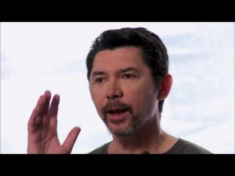 Celebrity Close Calls: Lou Diamond Phillips