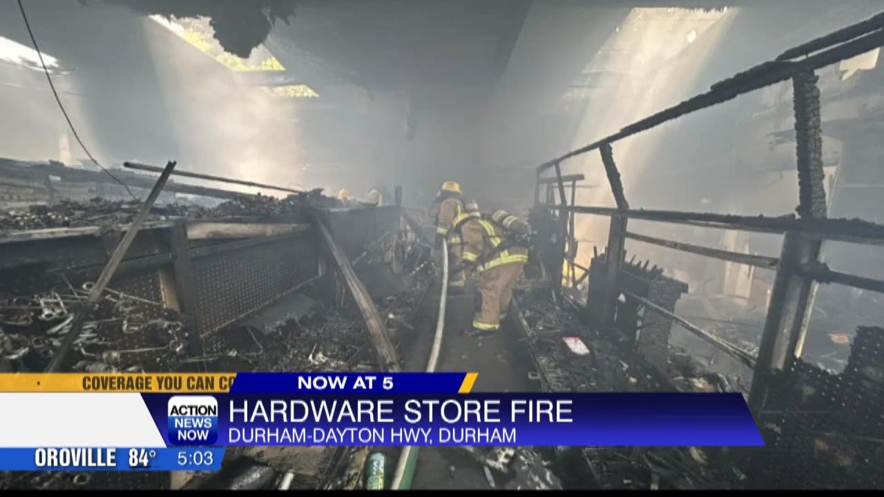 Hardware store fire in Durham - YouTube
