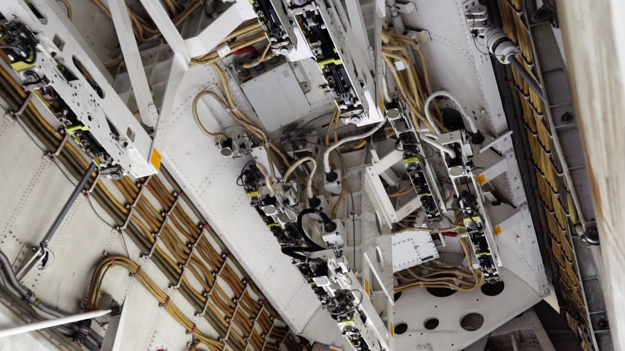 B-1 Lancer walkaround and cockpit (McChord Airshow, 2016) - YouTube