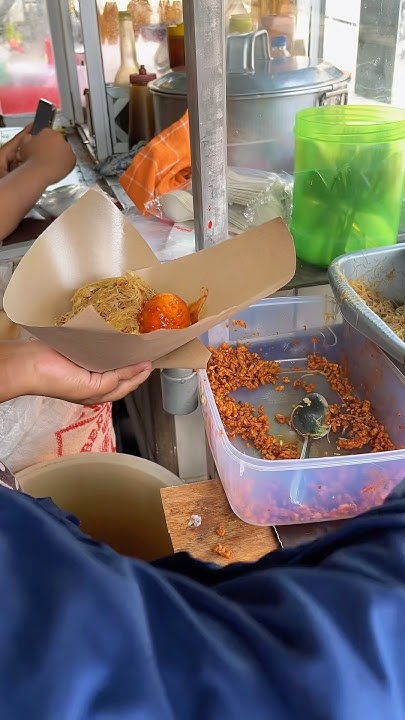 MURAH MERIAH! Nasi kuning full topping udah bikin kenyang #nasikuning #menusarapanpagi - YouTube