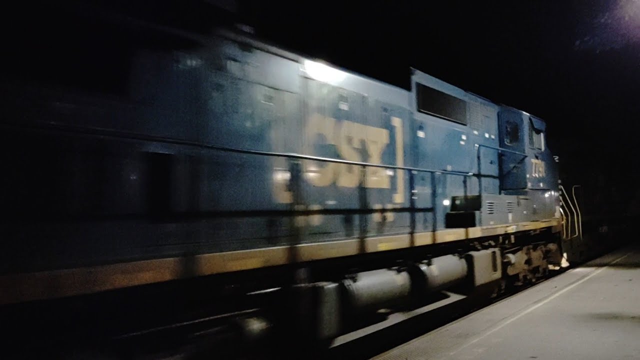 NS 13R with CSX 7791 trailing in Charlottesville Virginia - YouTube