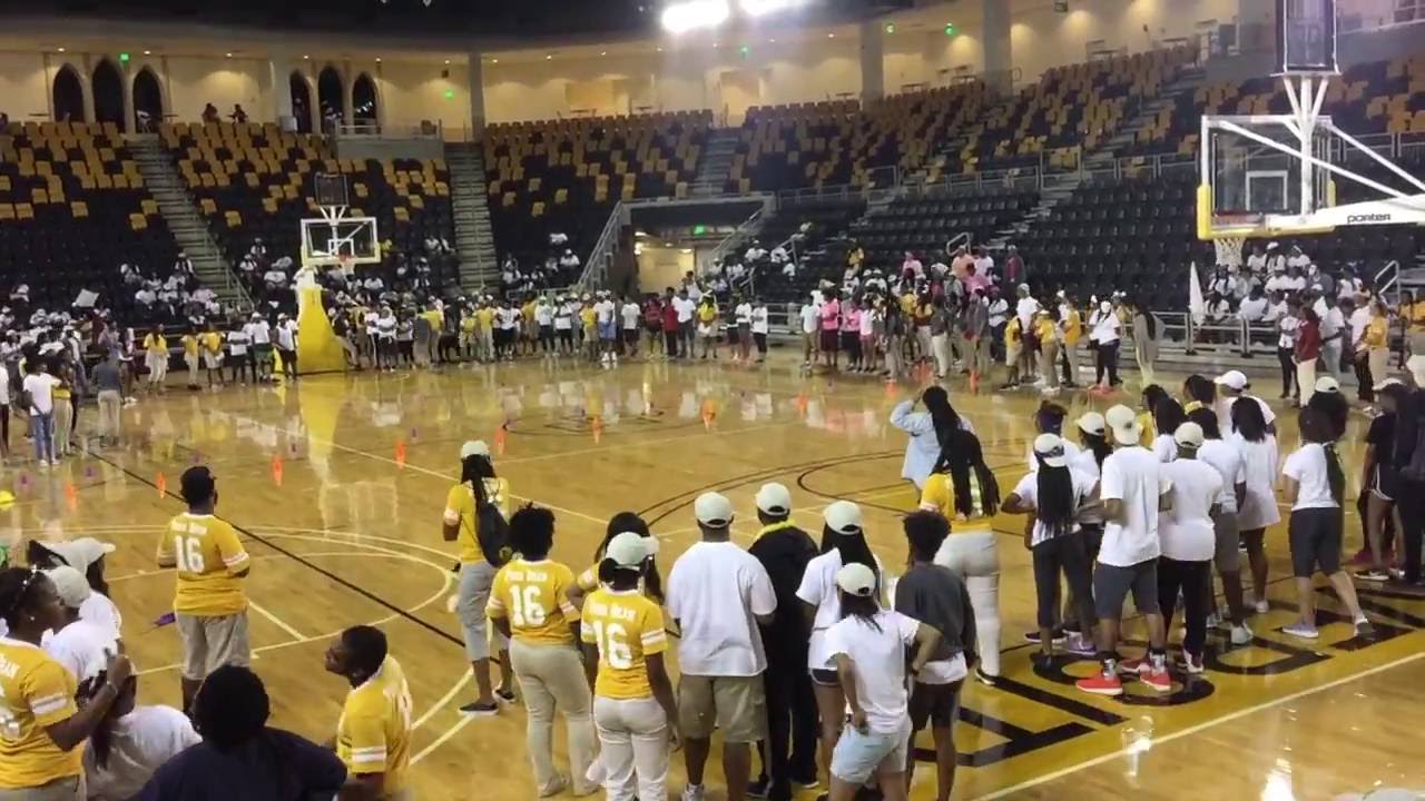 Xula Orientation - YouTube