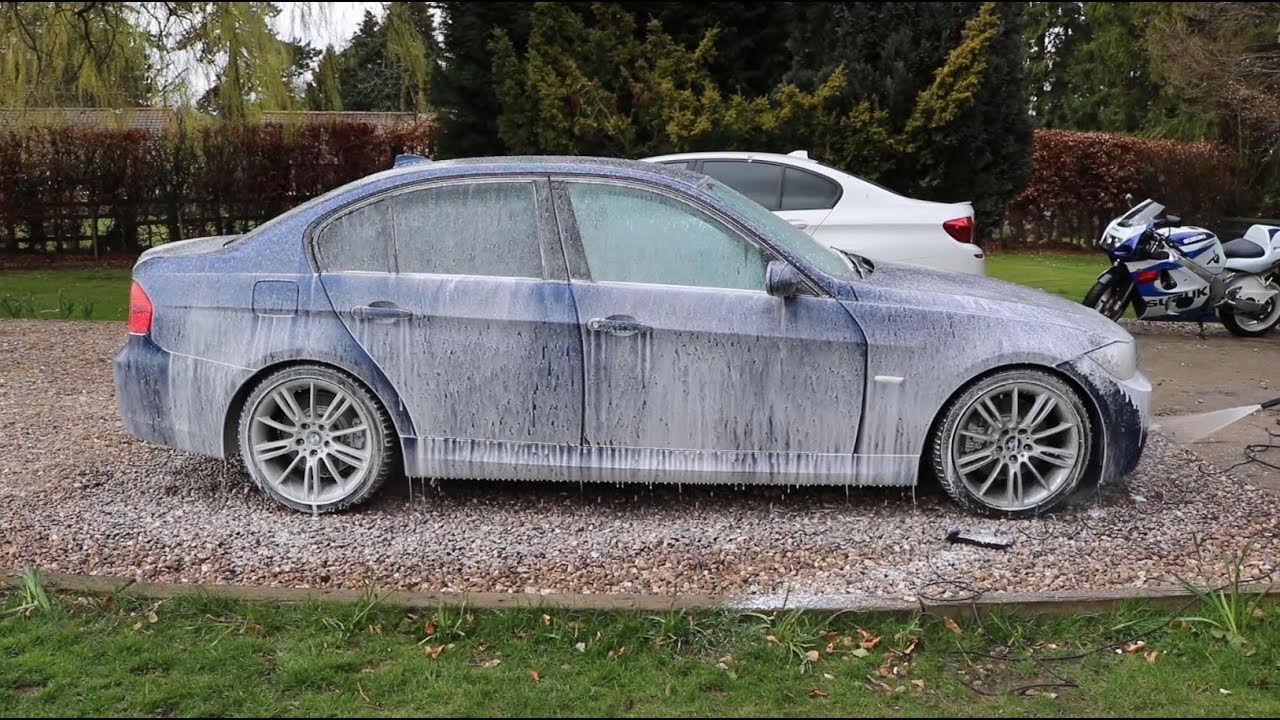Maintenance wash & protection top-up - BMW E90 CLEAN - YouTube