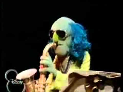 The+Muppet+Show+-+Sax+and+Violence_001_x264.mp4 - YouTube