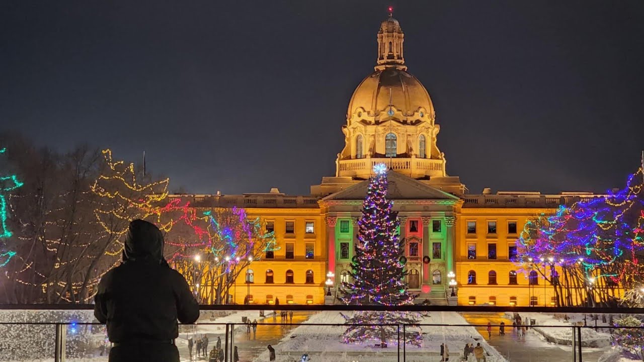 Walking and Night Lights at the Ledge | Edmonton - YouTube