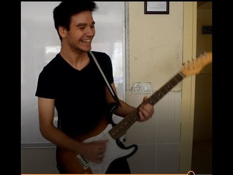 AYRANCILAR ORTAOKULU - we will rock you klip (lipdub)