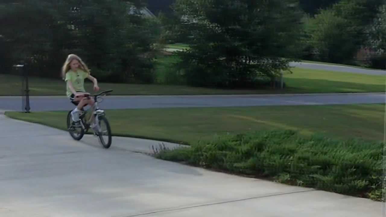 Girl Crashes while Riding Bike - YouTube