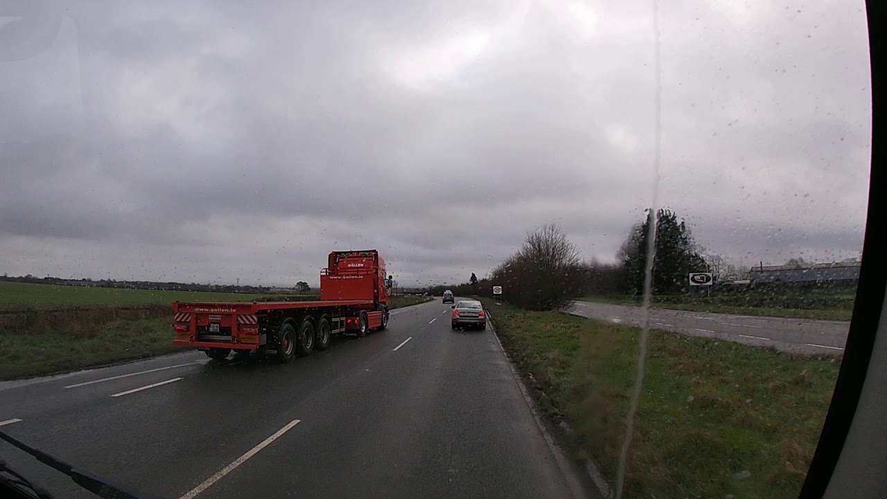 SMALL DRIVE IN A HGV WINDSCREEN VIEW !! - YouTube