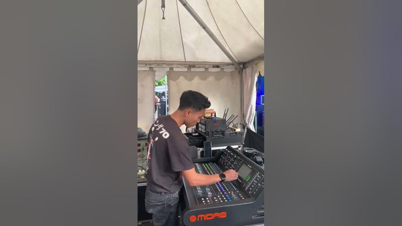 Live mixing monitor JAVA JIVE #hiburqn #livemixing #shorts - YouTube