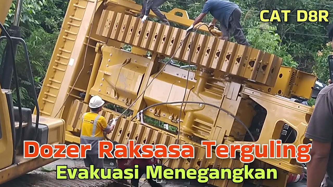 Evakuasi Menegangkan Dozer Raksasa Terguling Dari Truk Trailer - YouTube