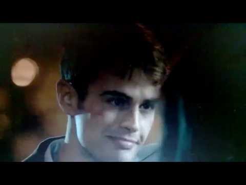 Theo James Kiss (Golden Boy)