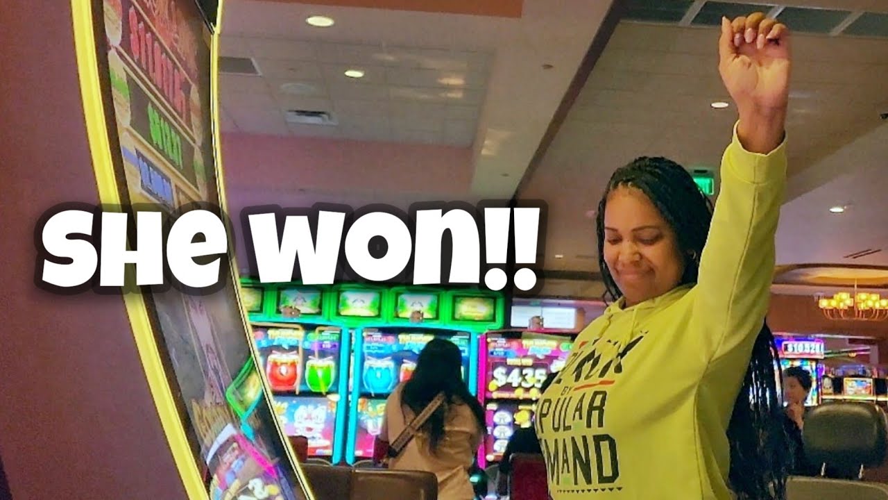 I Taught My Wife How To Win Huge On This Slot Machine!! 🎰🤯 - YouTube