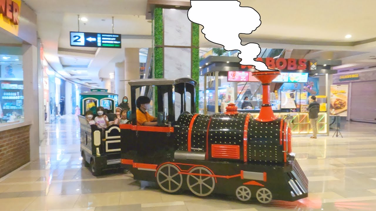 NAIK KERETA API DI DALAM MALL | KERETA API THOMAS TUT.. TUT..TUT ...