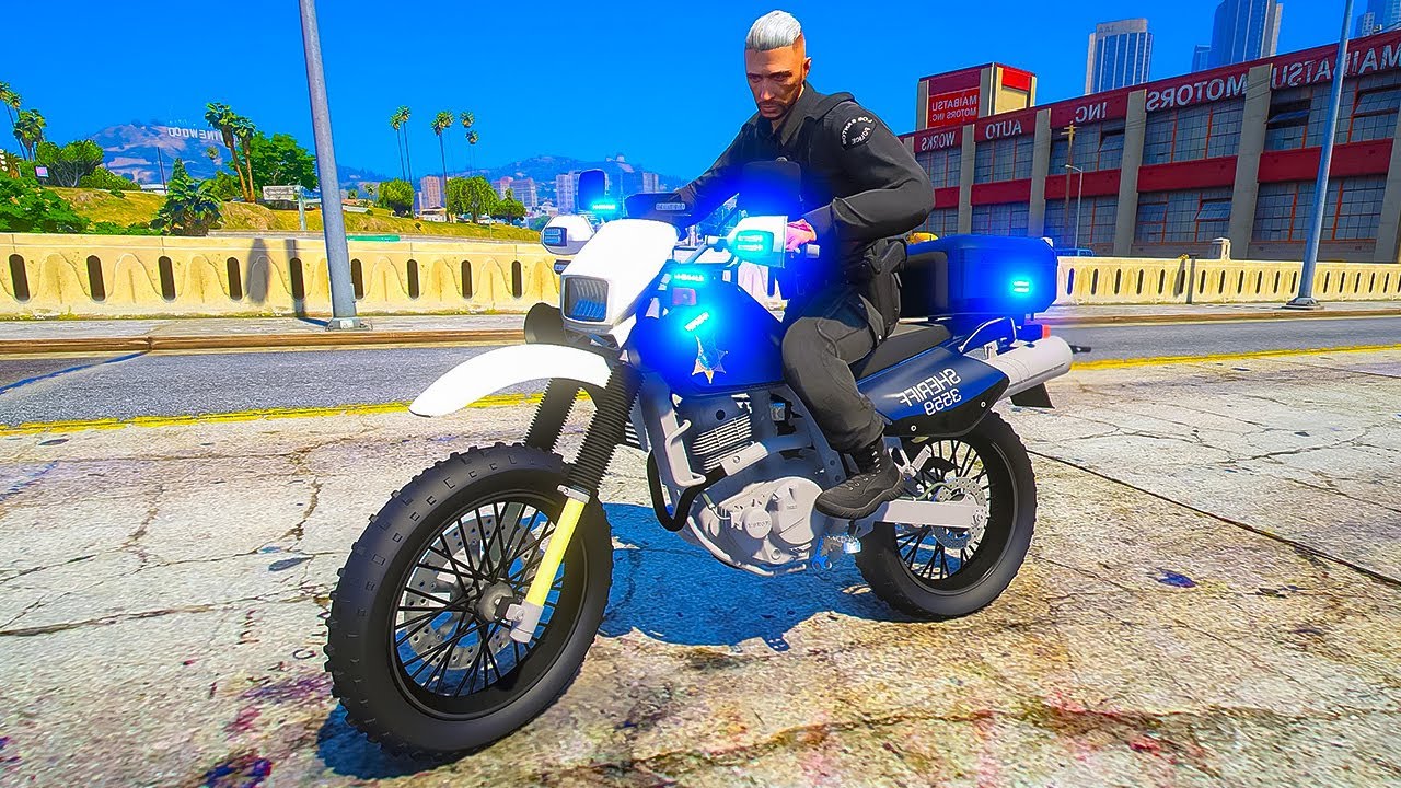 Dirt Bike Cop Chases Bikers | GTA 5 RP - YouTube