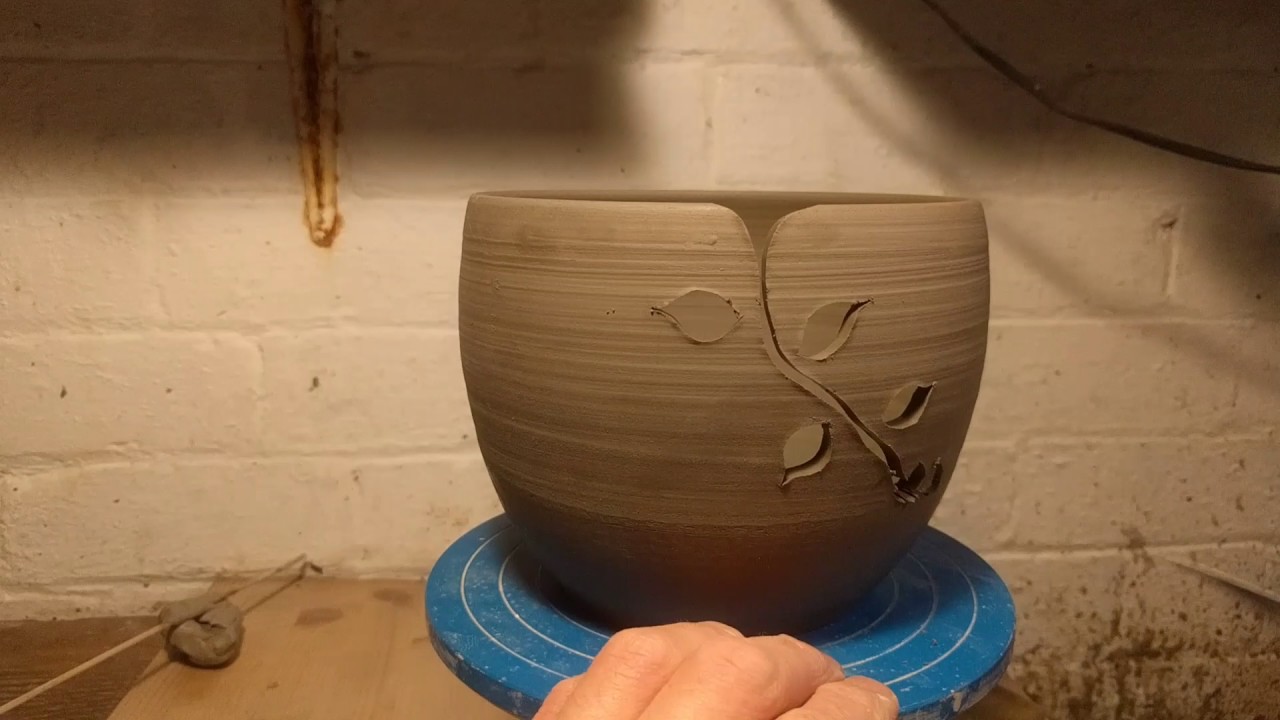 Carving a leaf pattern into yarn bowls. Making handmade pottery in my ...