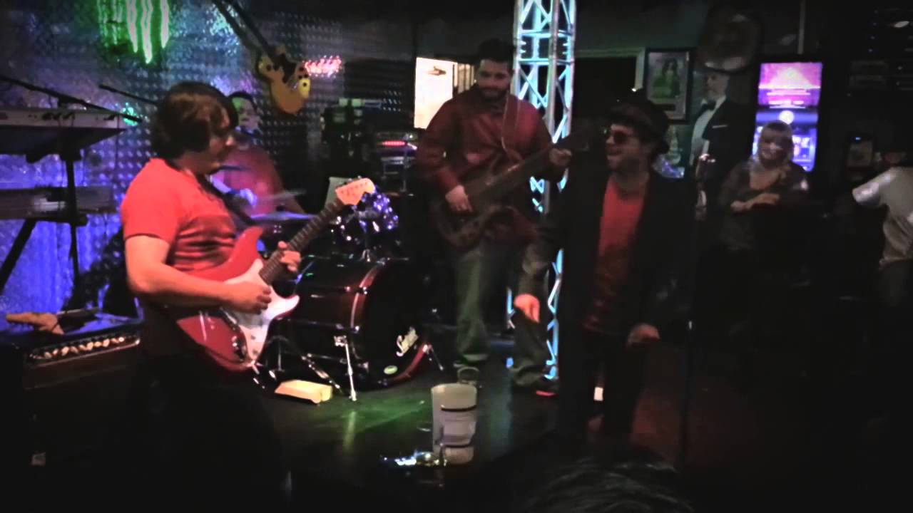 House Party Band Show at 601 Bar - YouTube