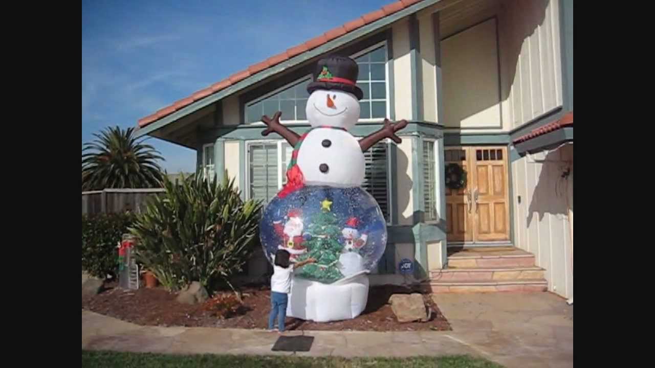 Giant 12 Foot Inflatable Snowman Snowglobe by Gemmy - YouTube