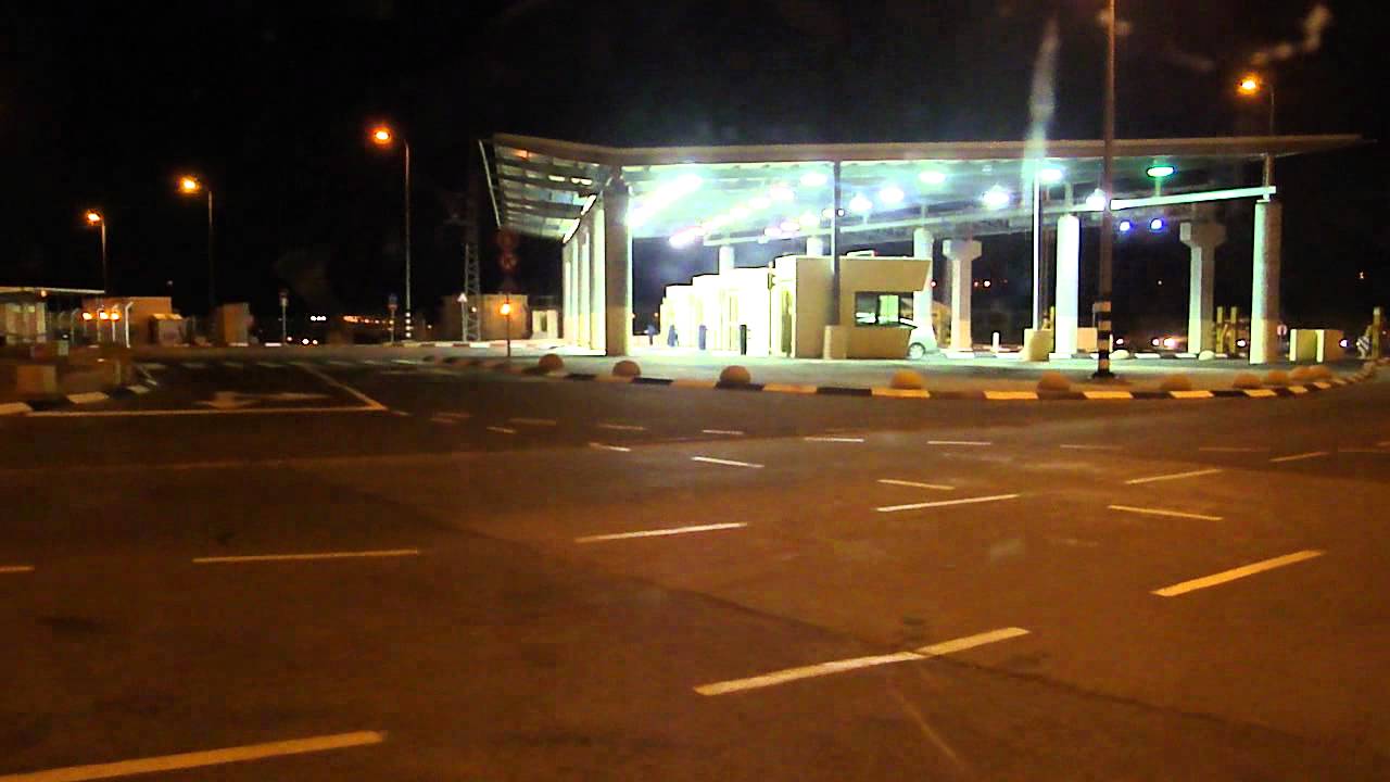 LIVE FROM THE GREEN LINE: CROSSING THE BORDER FROM ISRAEL TO PALESTINE ...