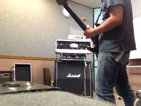 DigiTech GSP2112をEVH 5150Ⅲで鳴らすと、こげな音ばい！ - YouTube