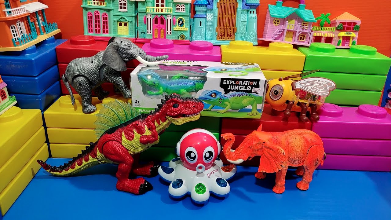 แกะกล่องกิ้งก่า โคตรแย้ยักษ์ บังคับมาเล่นกับ ช้าง ปลาหมึก ผึ้ง ...