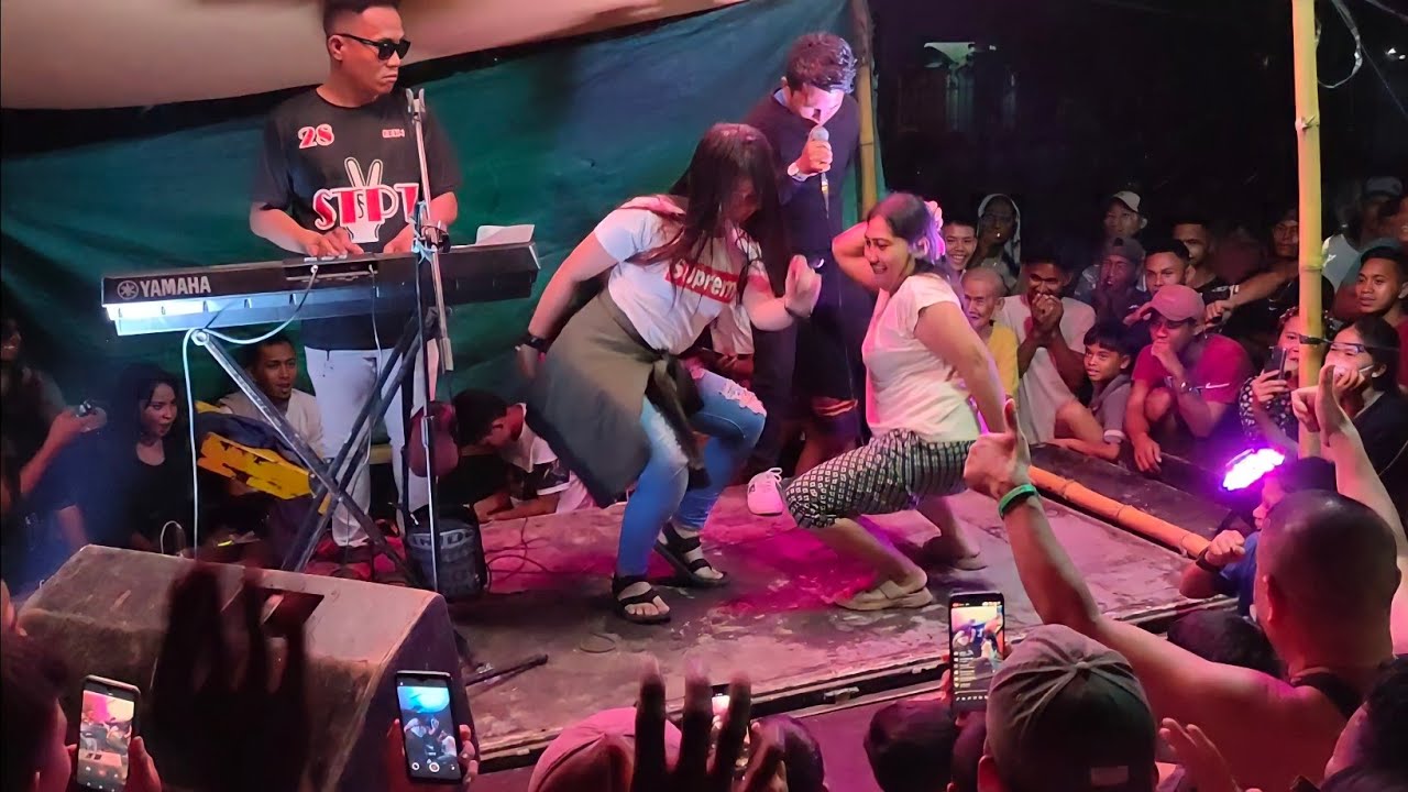 nabigla si miss SAKASAKO kay ate | wow na wow | pakiring - YouTube