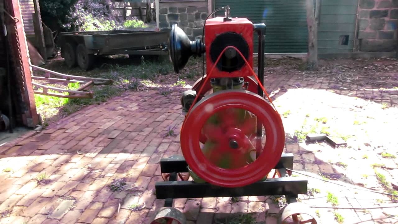 New Way 4.5HP Model E stationary engine - YouTube