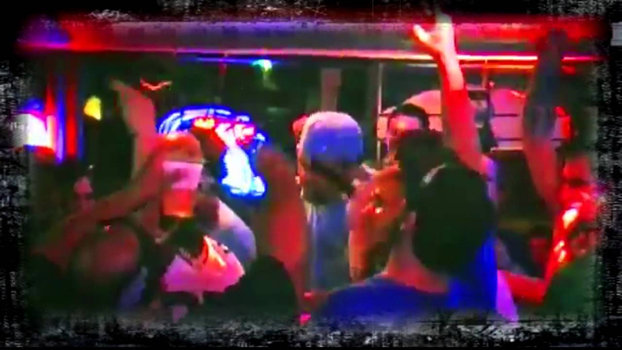 BLOODY RUCKUS - TERROR IN TITLE TOWN SHOWIN @ BILLY GOATS GREEN BAY WI ...