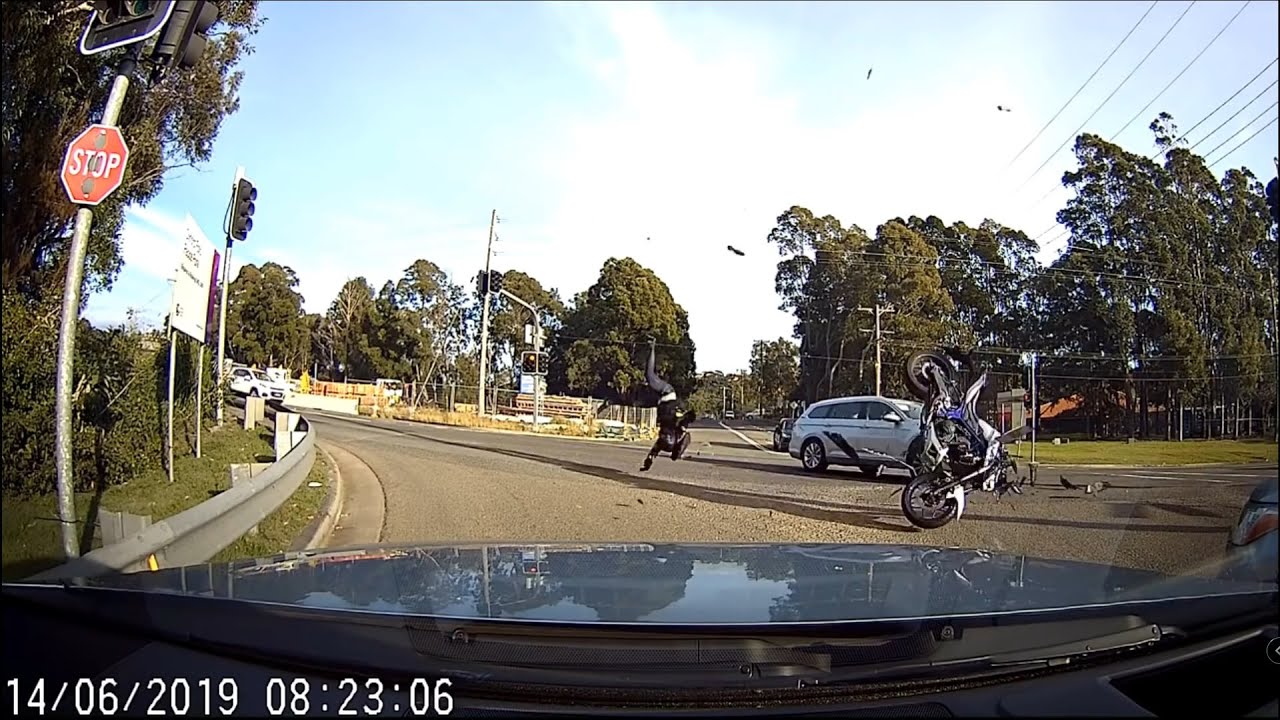 Dash Cam Car Crash Compilation 2020 | #12 - YouTube