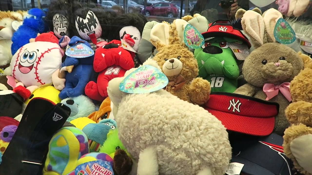 Bin & Jon Vs. The Claw Again | Father & Son Look For Books | 4.2.2016 ...