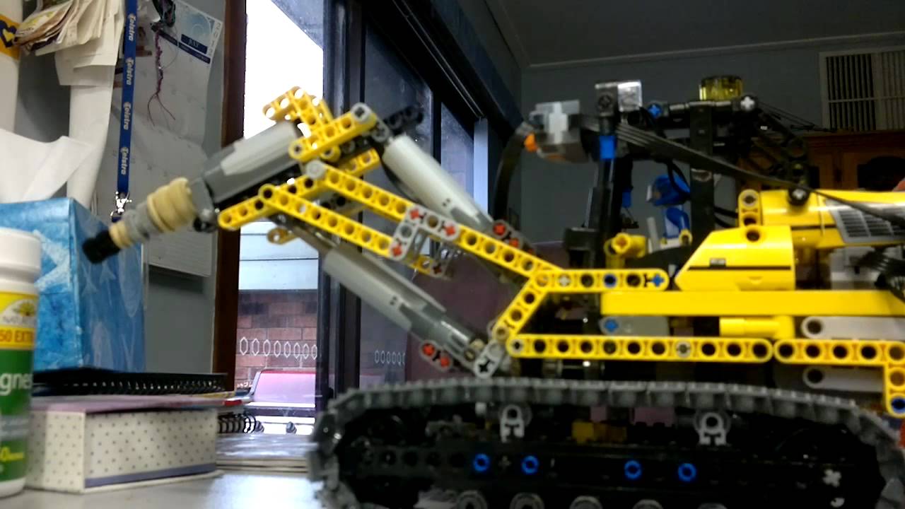 Our Lego drill thingy - YouTube